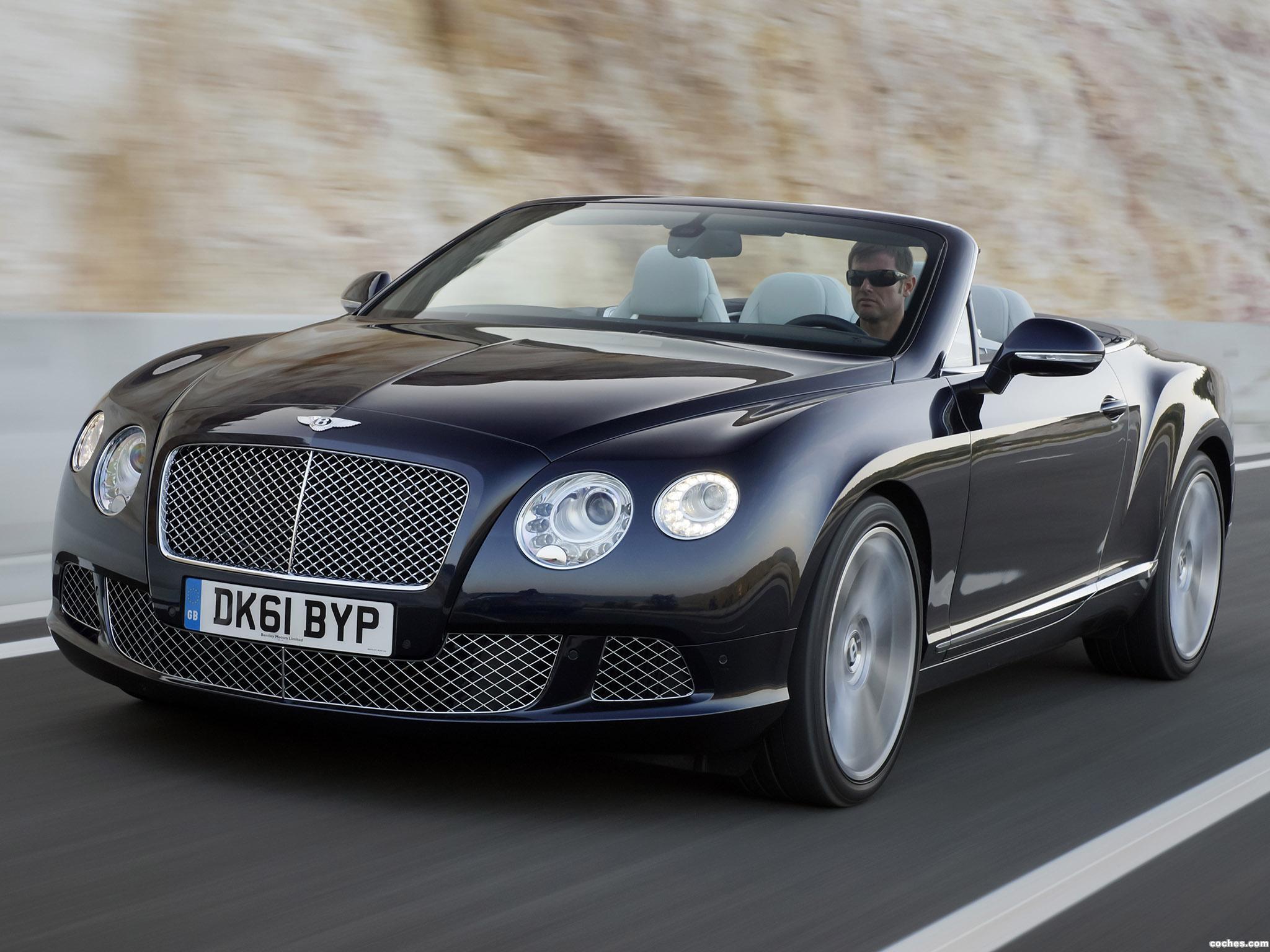 Fotos de Bentley Continental GTC Dark Sapphire 2011