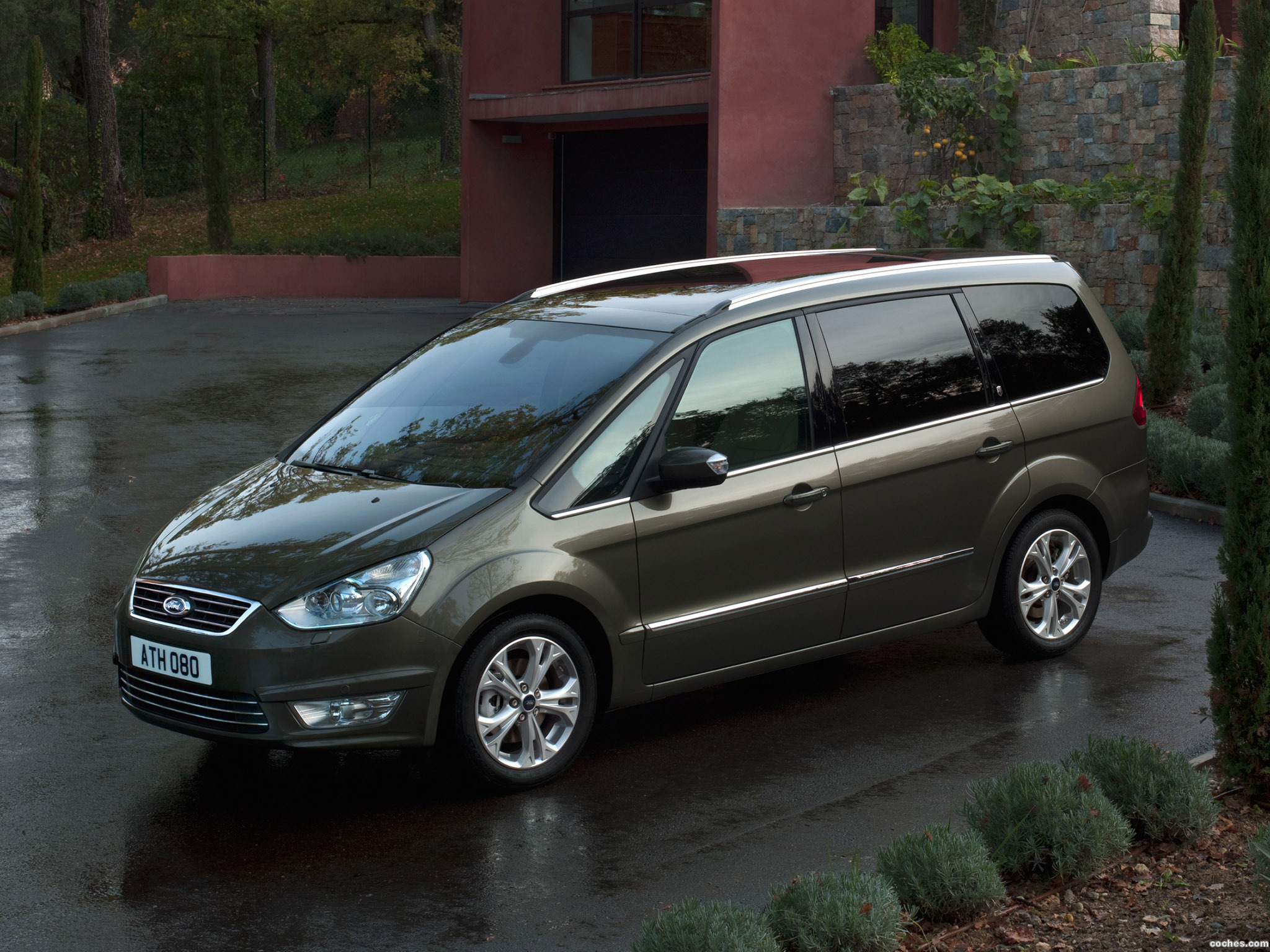 Fotos de Ford Galaxy 2010