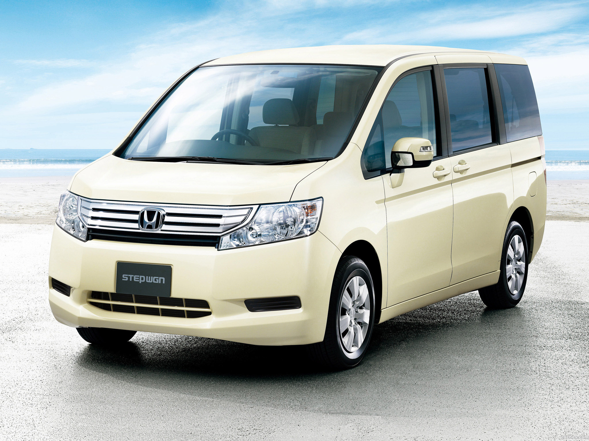 Fotos de Honda Step Wagon Stepwgn 2009