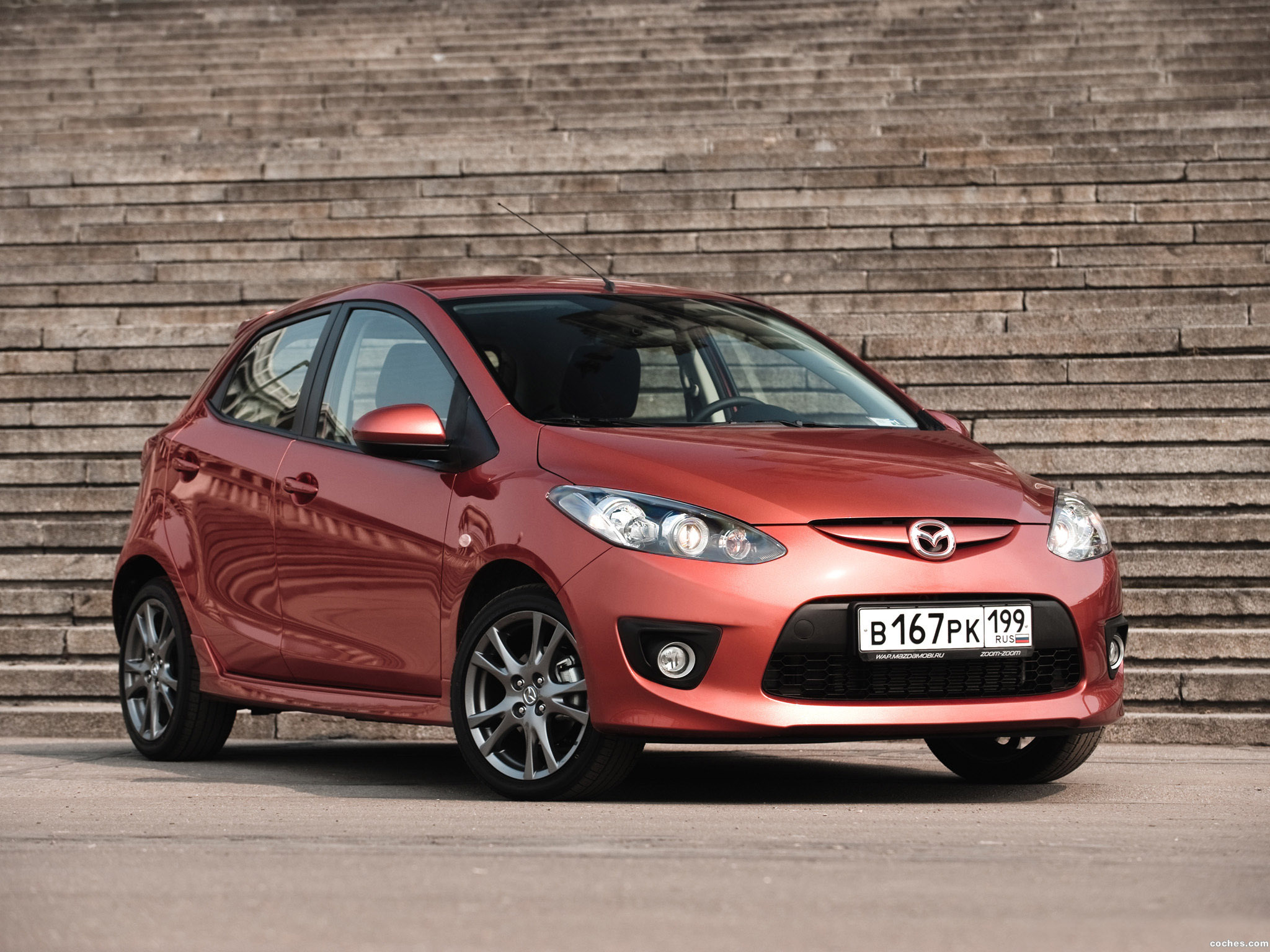 Fotos de Mazda 2 5 door Flash Edition 2009