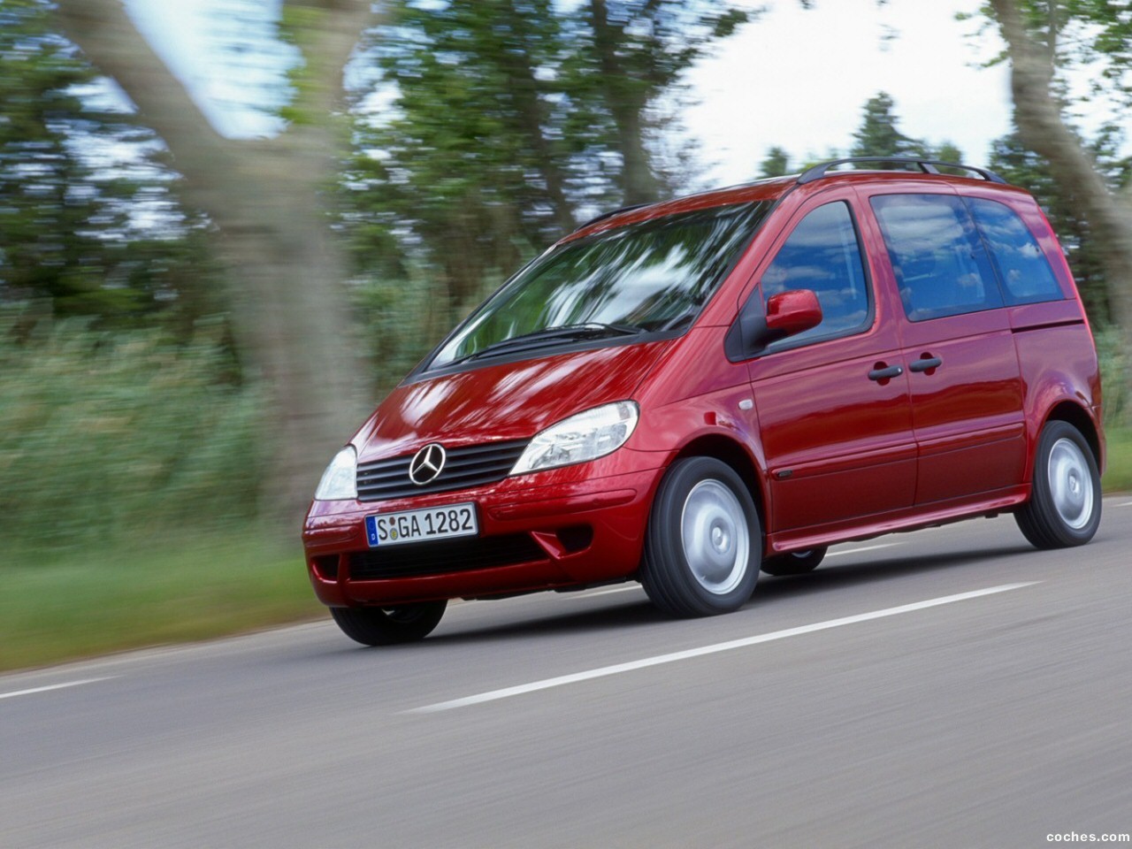 Fotos de Mercedes Vaneo 2002