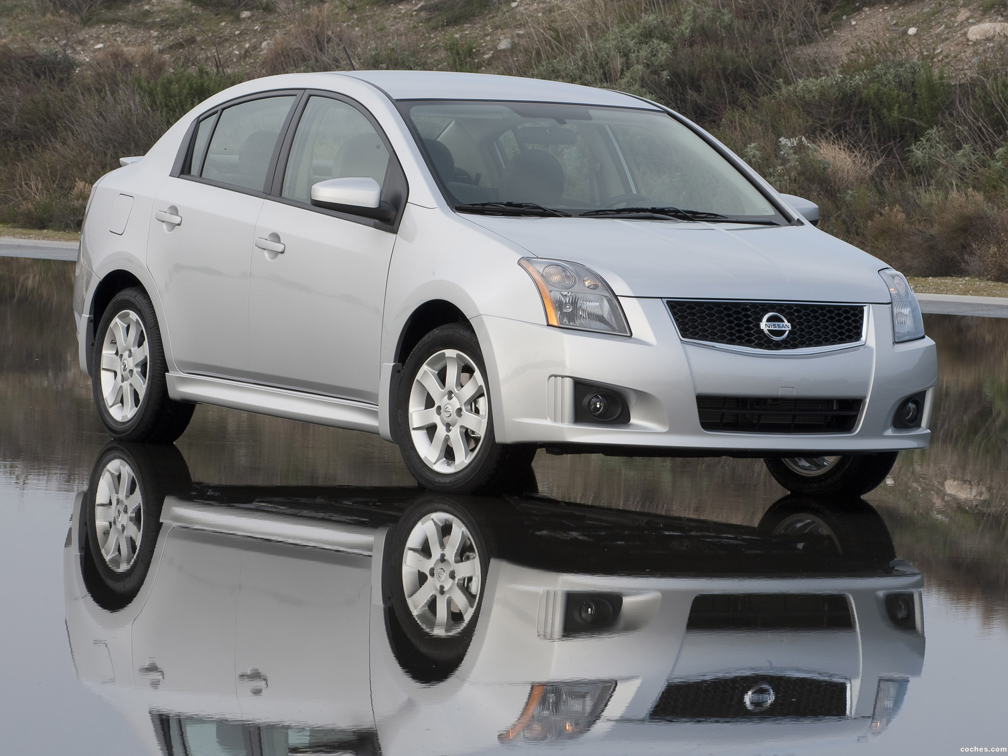 Fotos de Nissan Sentra SR 2009