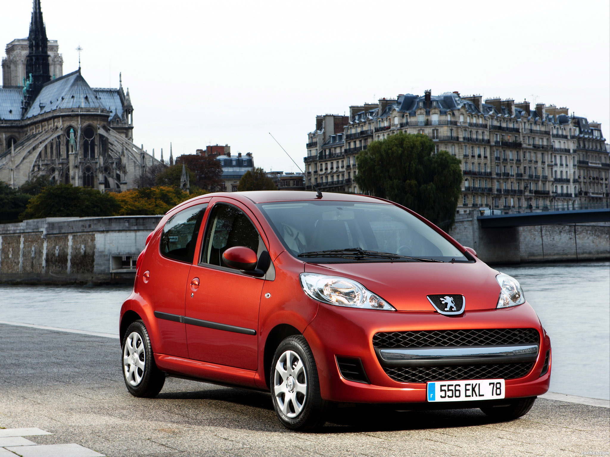 Fotos de Peugeot 107 5 puertas Facelift 2008