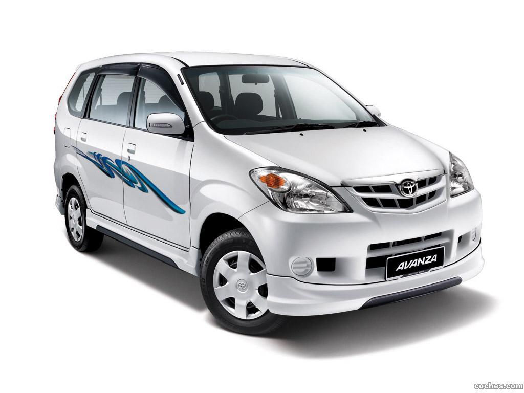 Fotos de Toyota Avanza 2011