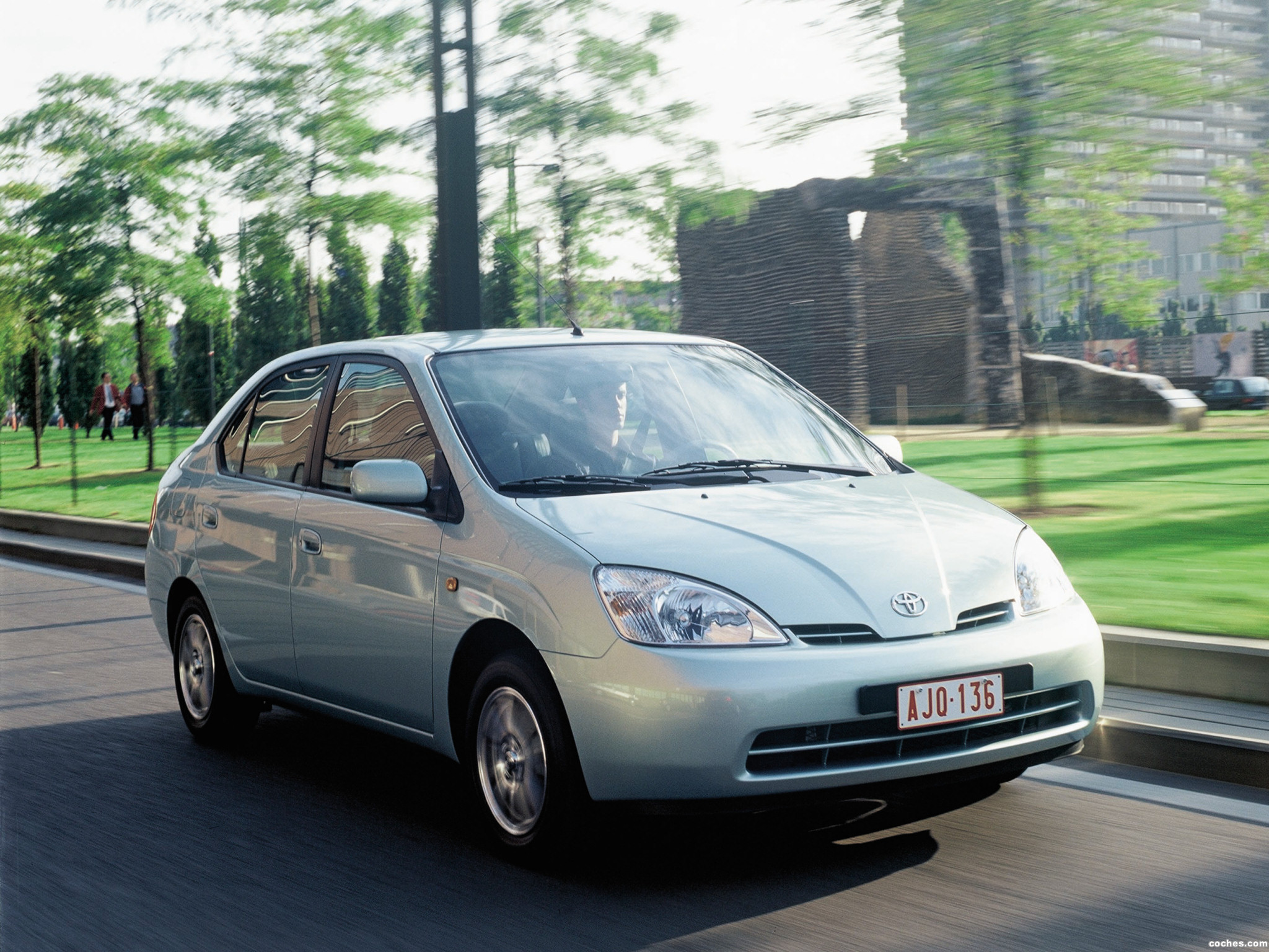 Fotos de Toyota Prius 2000