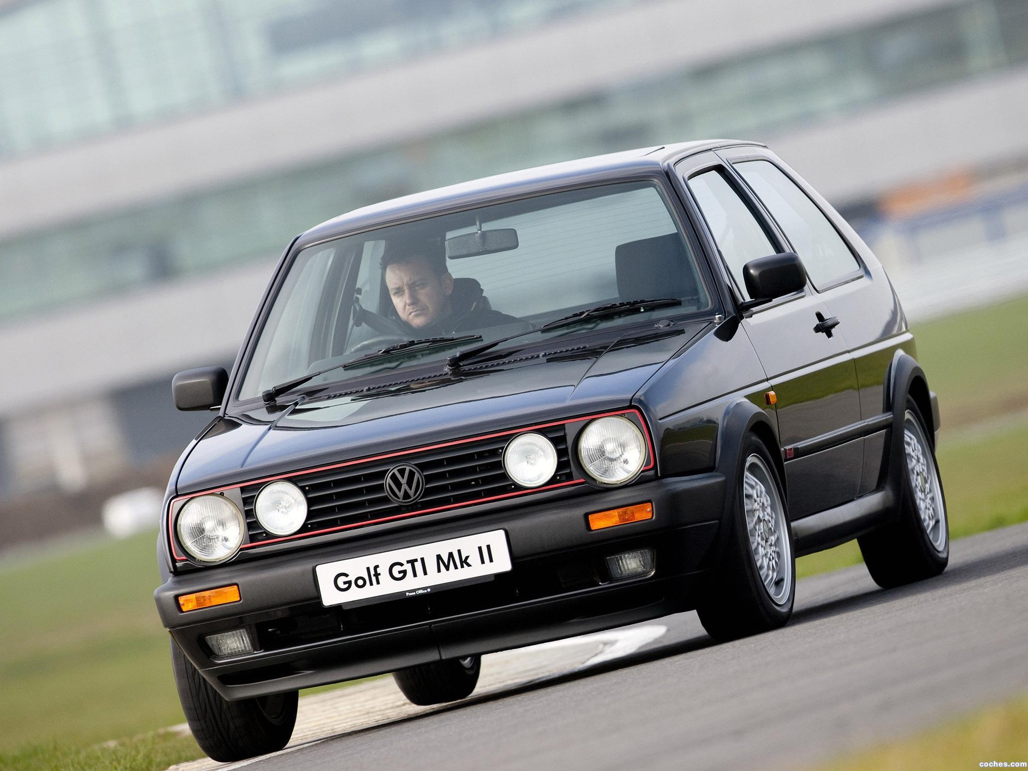 Fotos de Volkswagen Golf II GTI UK 1989