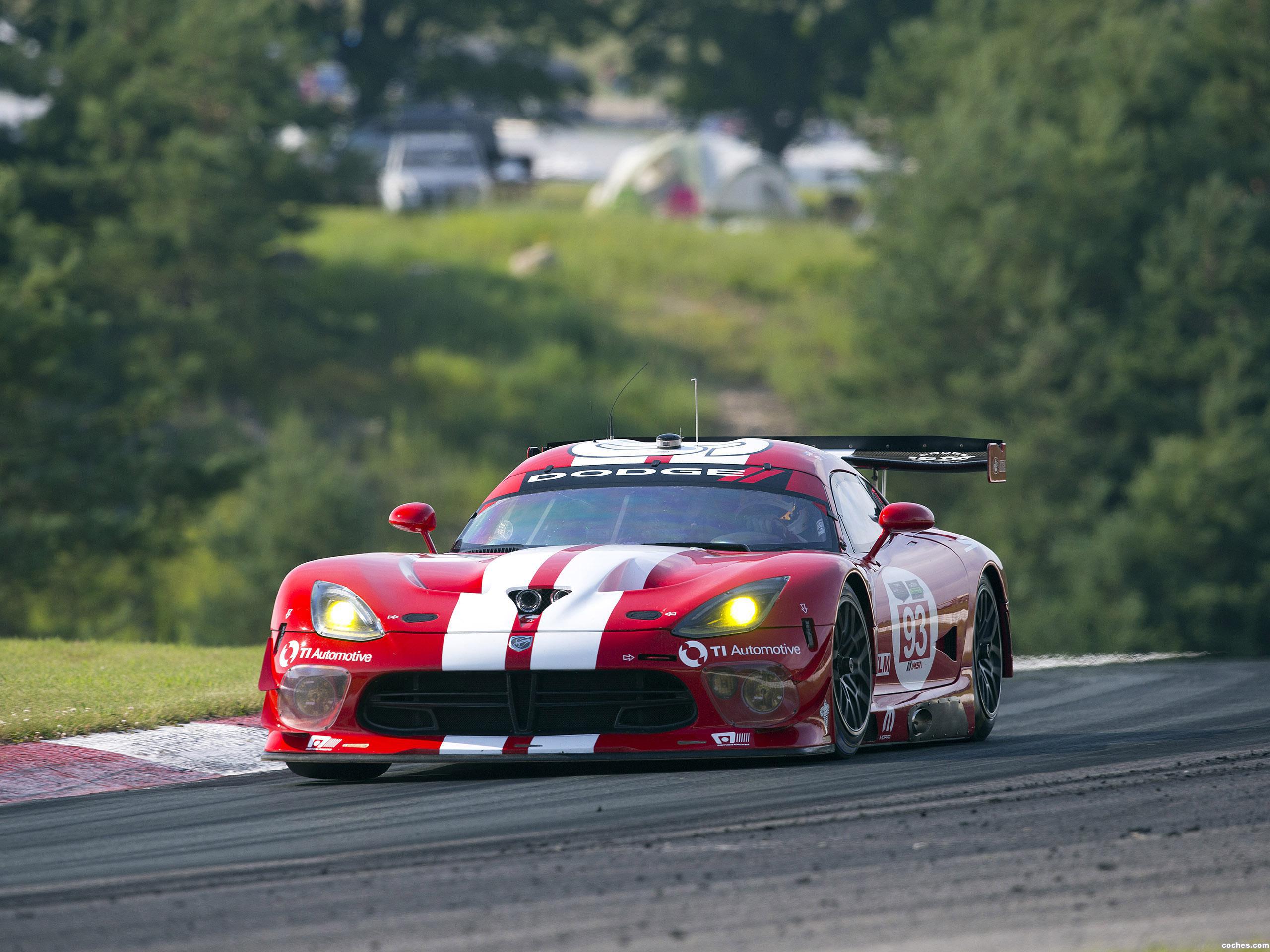 Fotos de Dodge SRT Viper GTS-R 2012