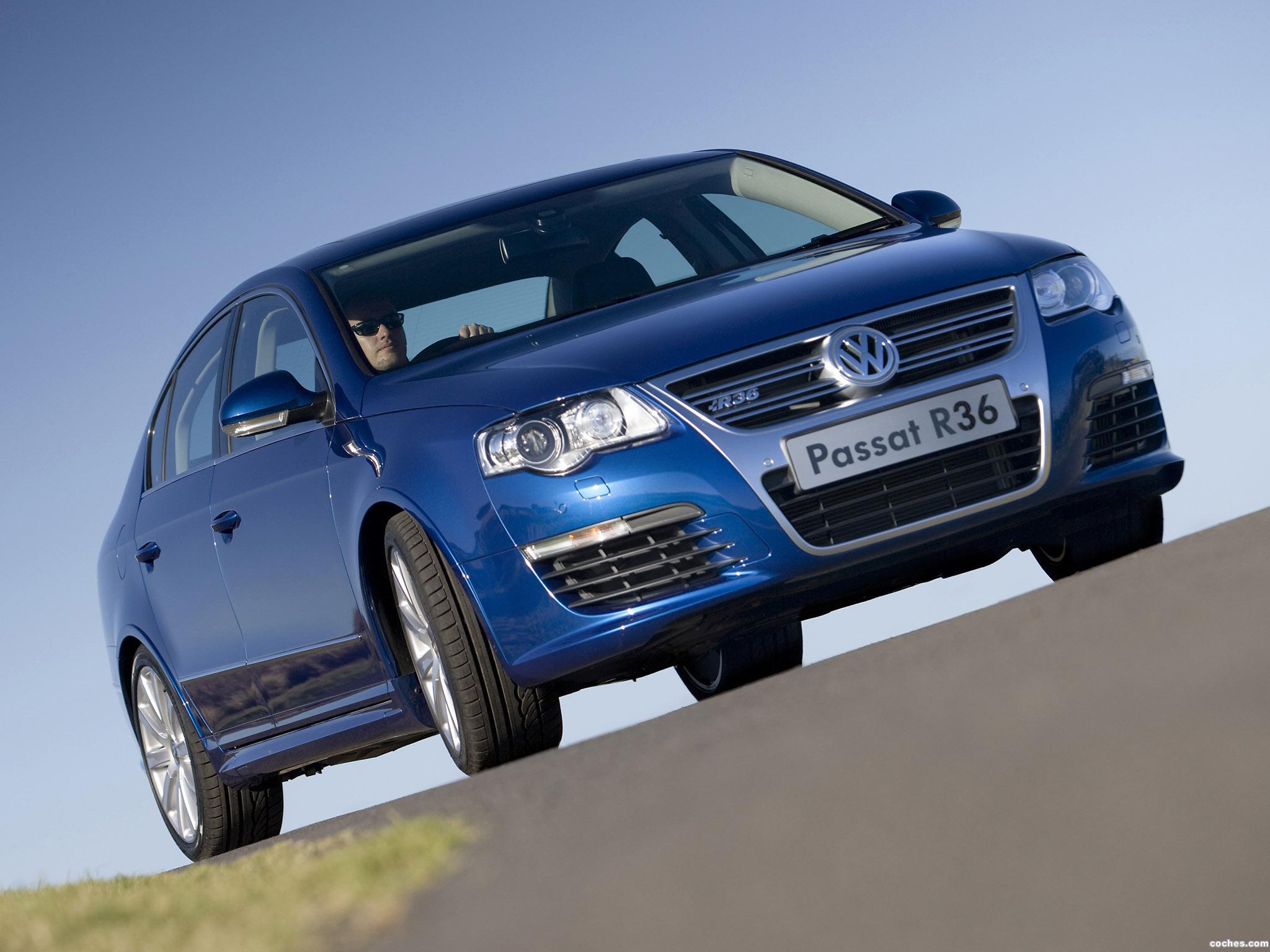 Fotos de Volkswagen Passat R36 Sedan Australia 2008