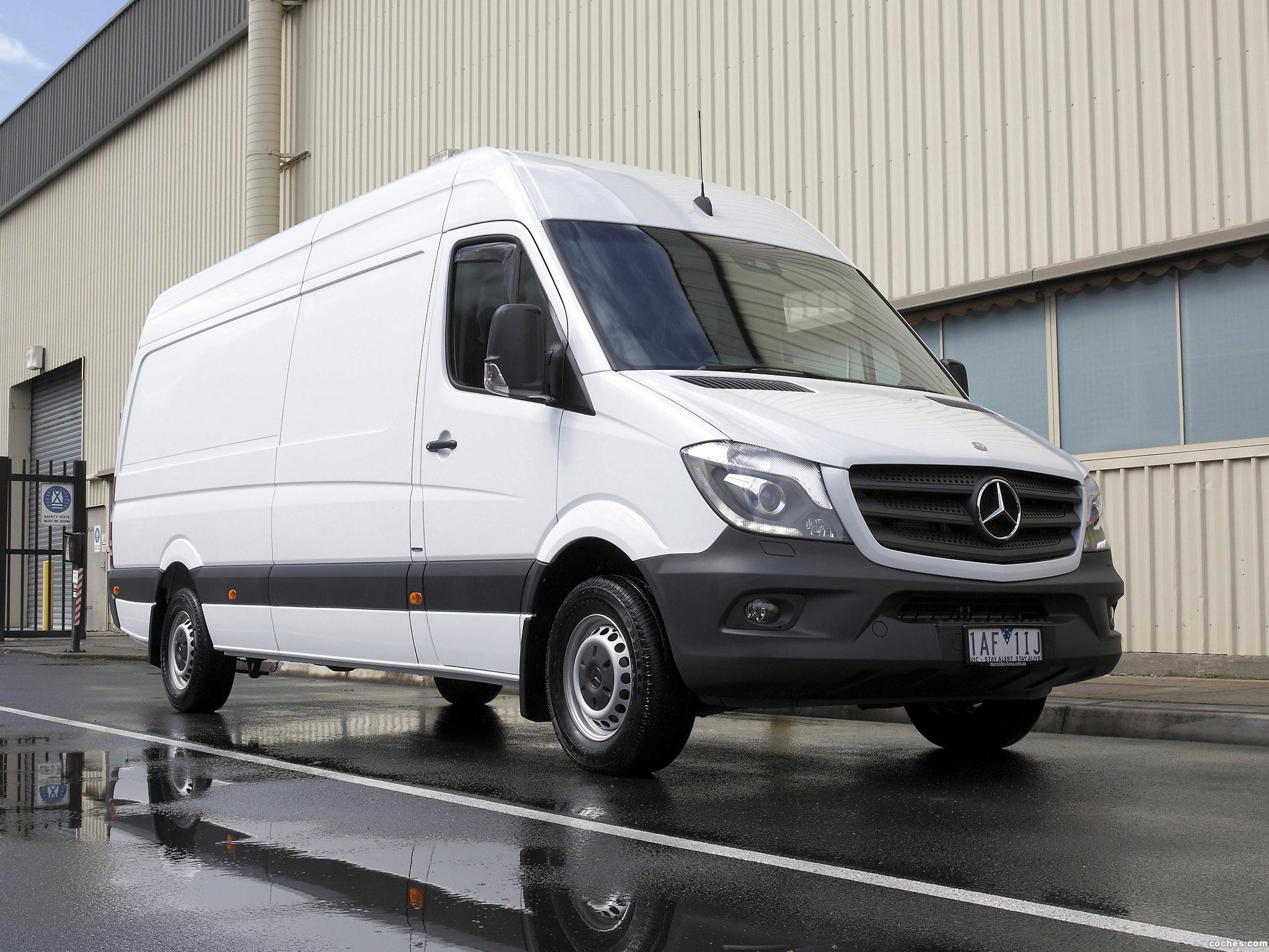 Fotos de Mercedes Sprinter 316 Bluetec LWB LH2 Australia 2013