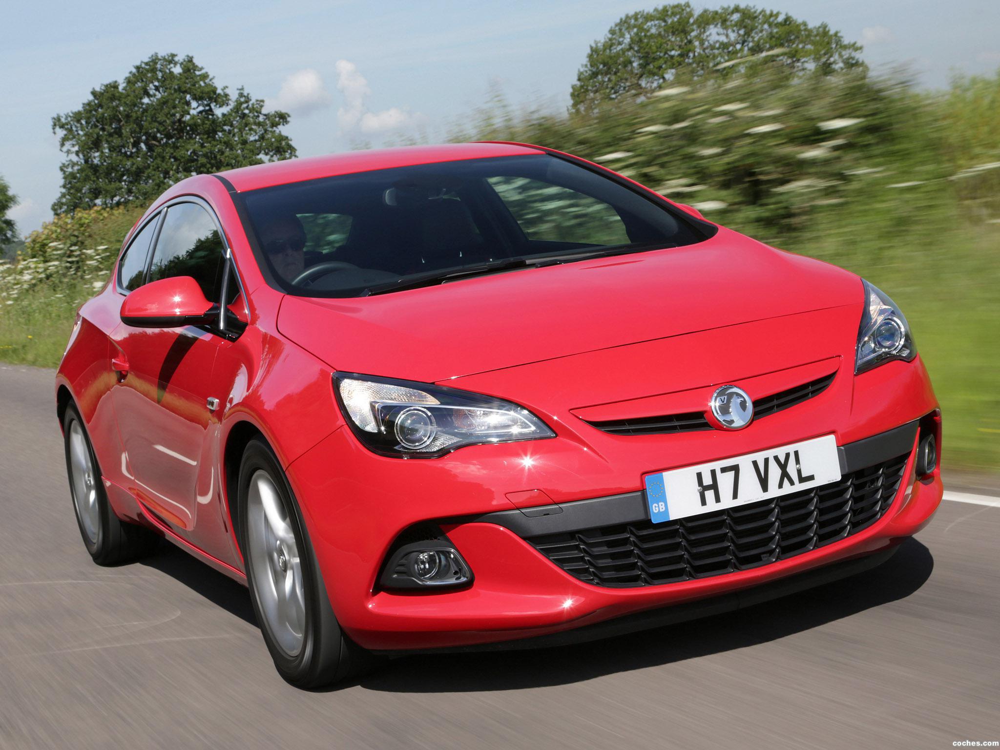 Fotos de Vauxhall Astra GTC BiTurbo 2013