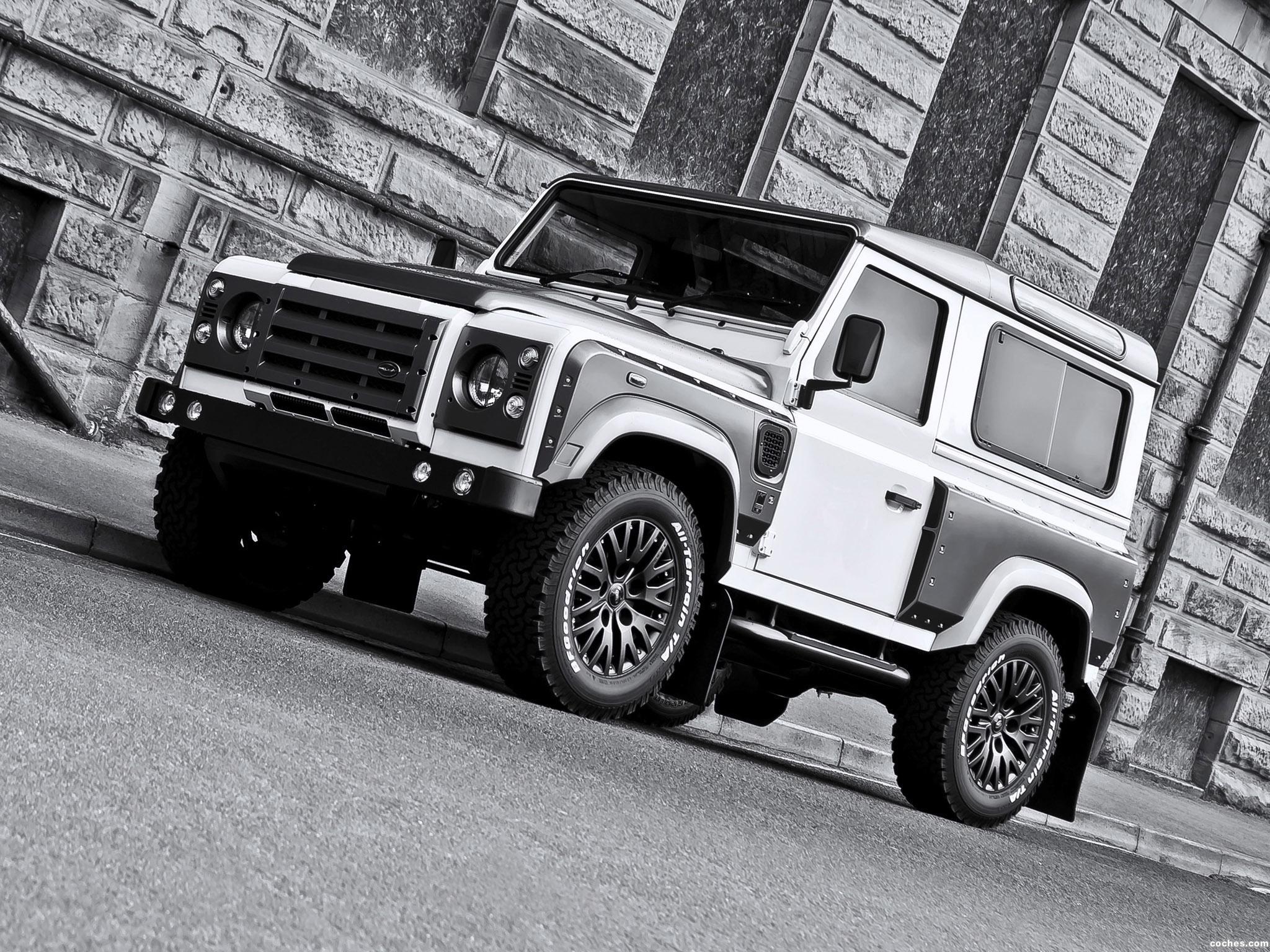 Fotos de Land Rover Project Kahn White And Pearl Grey XX 90 Defender 2013