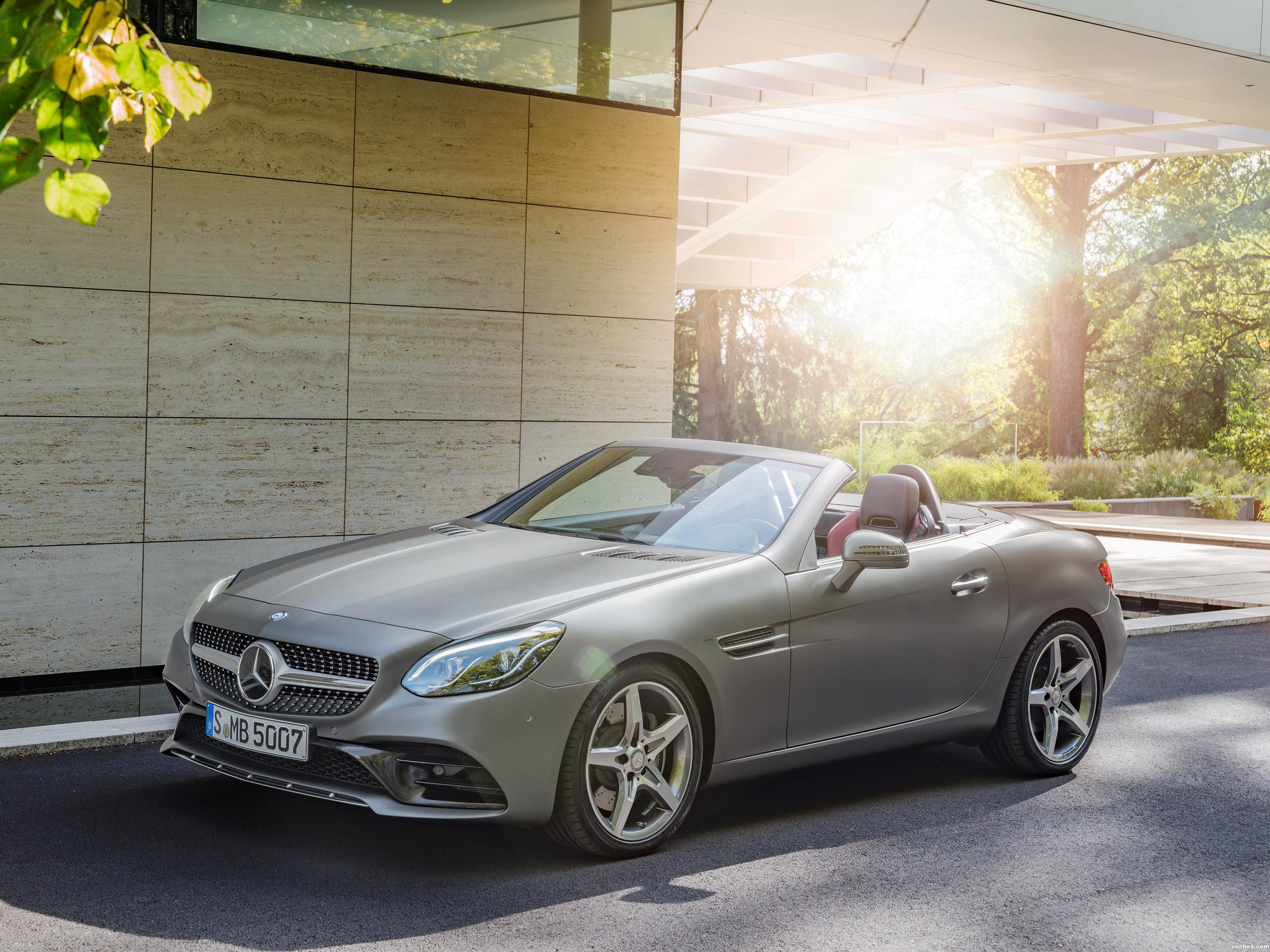 Fotos de Mercedes SLC 300 AMG Line R172 2016