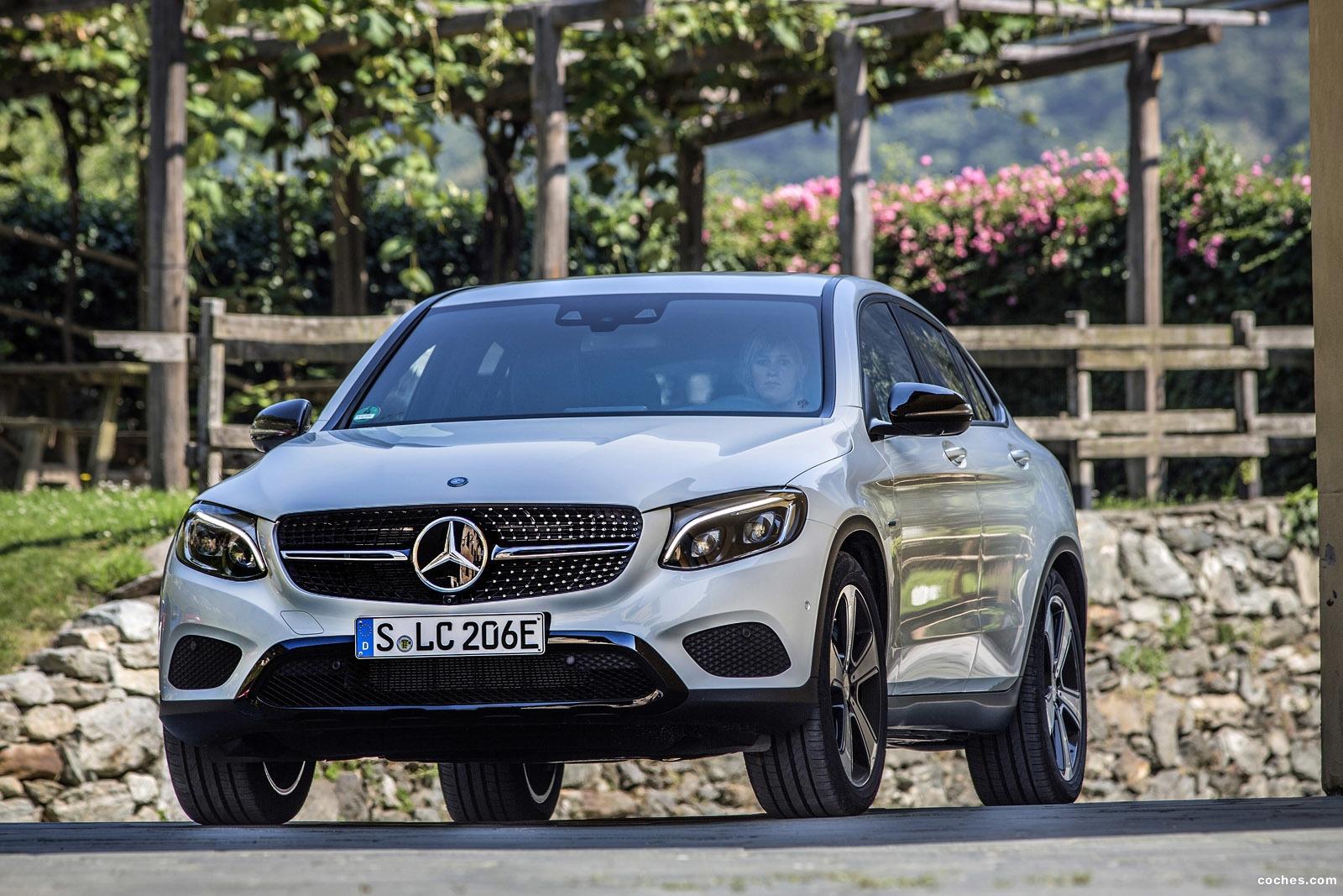 Fotos de Mercedes CLC Coupe 350 e 2017