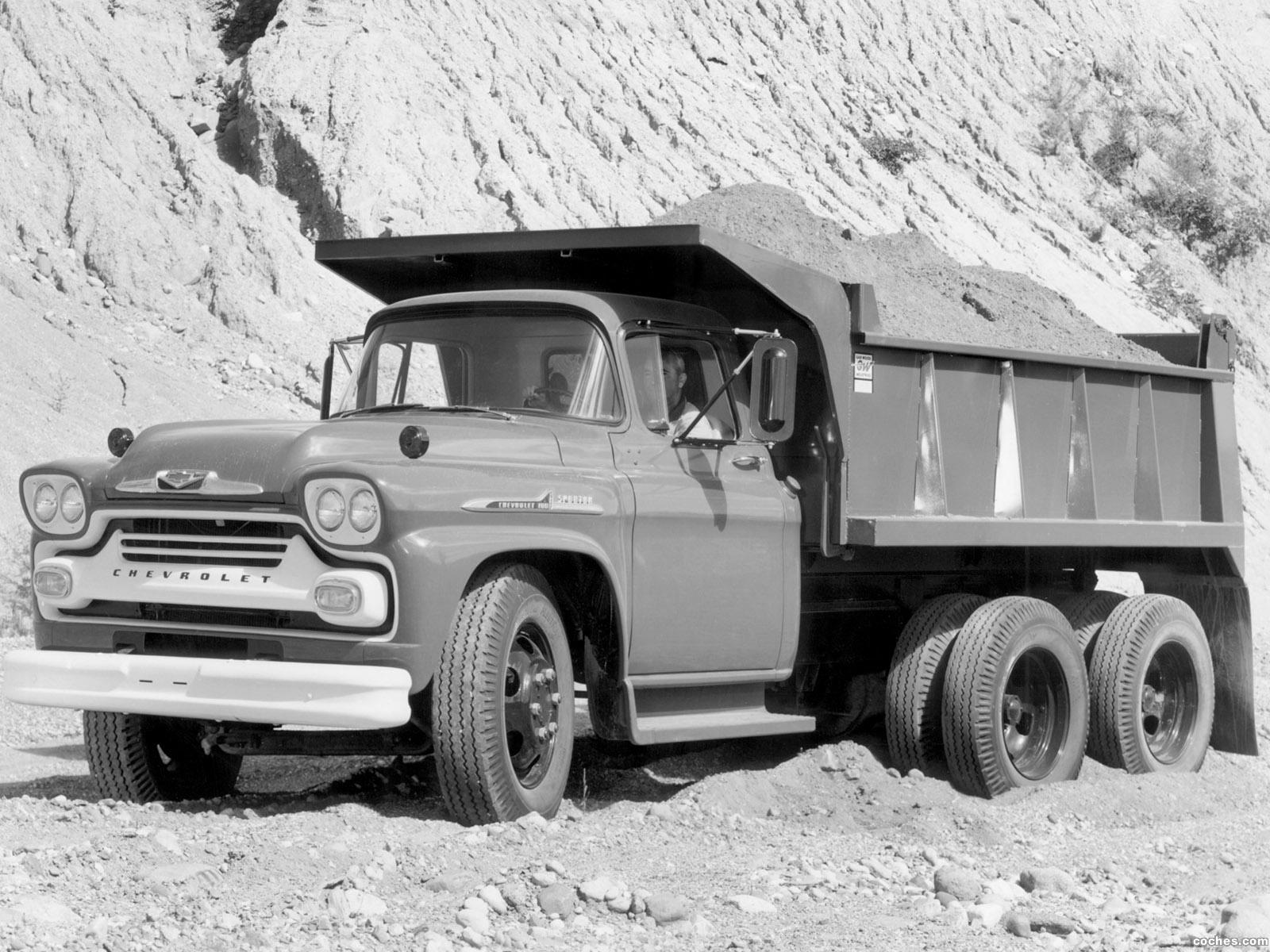 Fotos de Chevrolet Spartan 100 Dump Truck 1958
