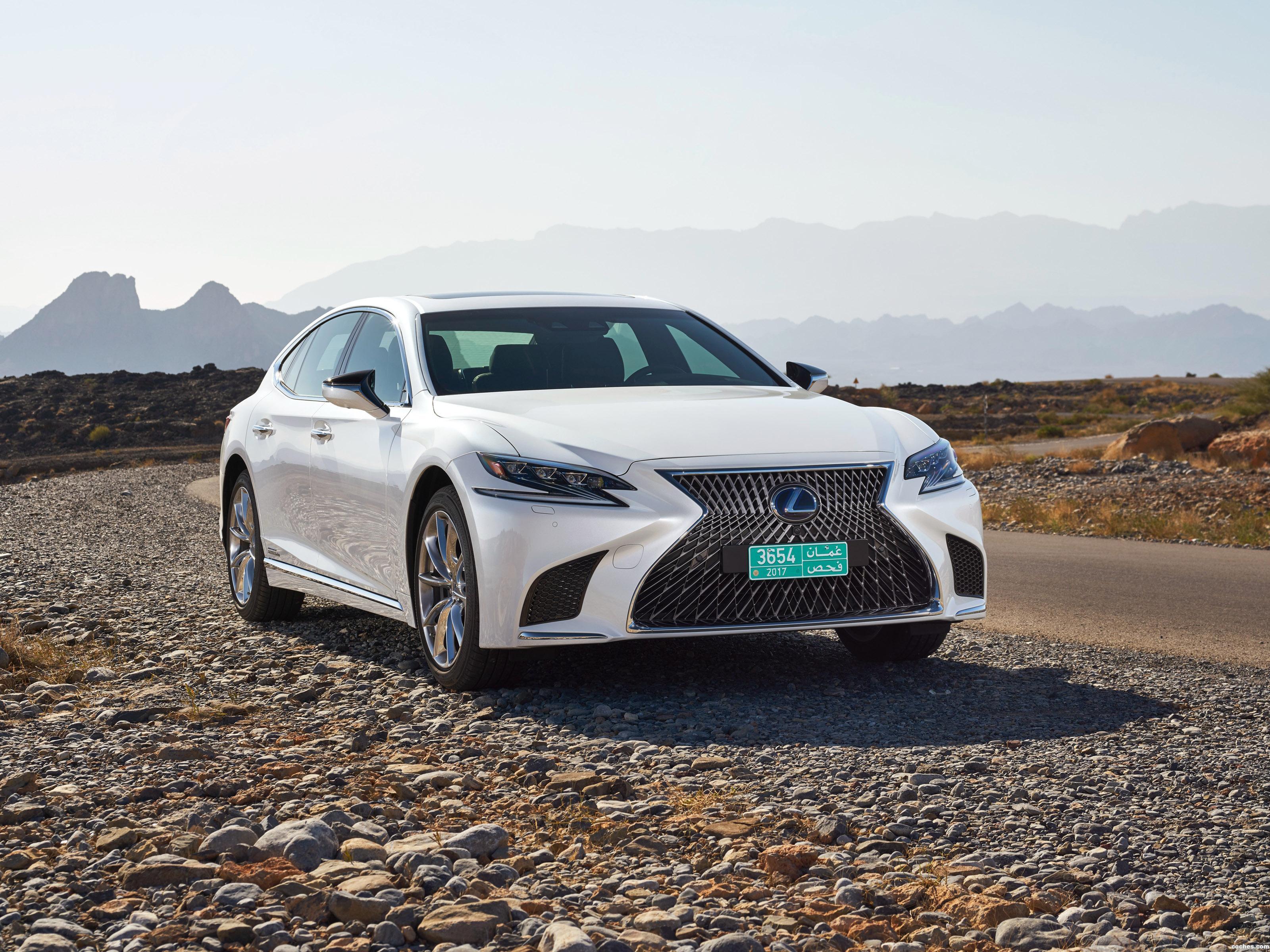 Fotos de Lexus LS 500h AWD 2017