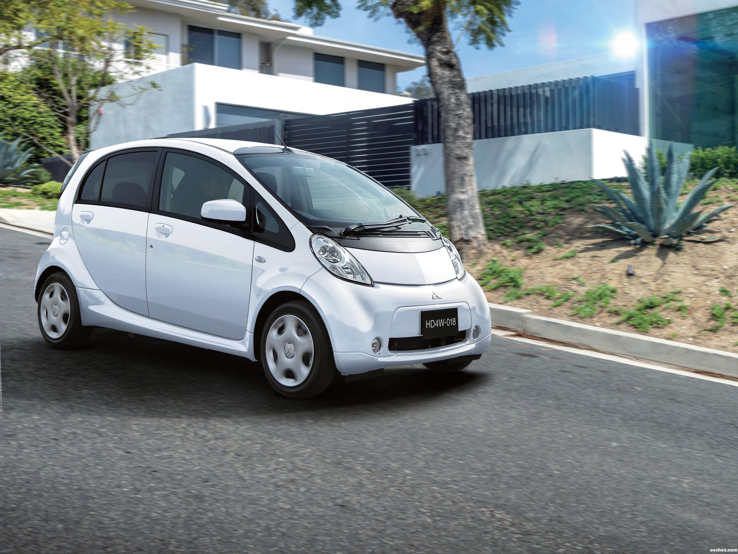 Fotos de Mitsubishi i-MiEV Japan 2018