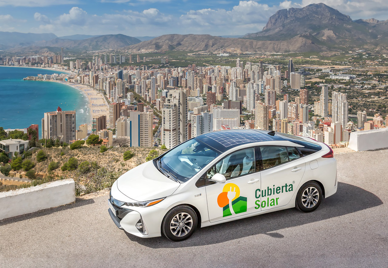 Así es el primer coche solar que ya está rodando por España