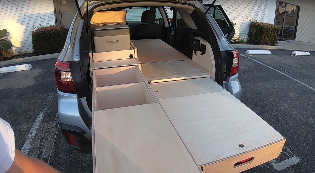 Así se convierte un Subaru Outback en camper sin gastar una fortuna ...